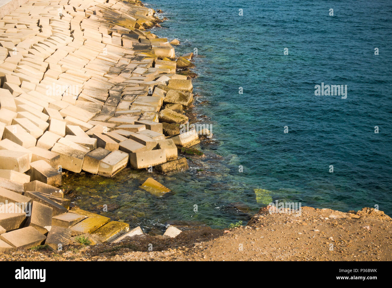 Dolosse block hi-res stock photography and images - Alamy