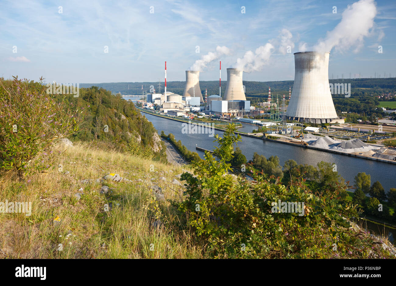 Pollution from nuclear power hi-res stock photography and images - Alamy