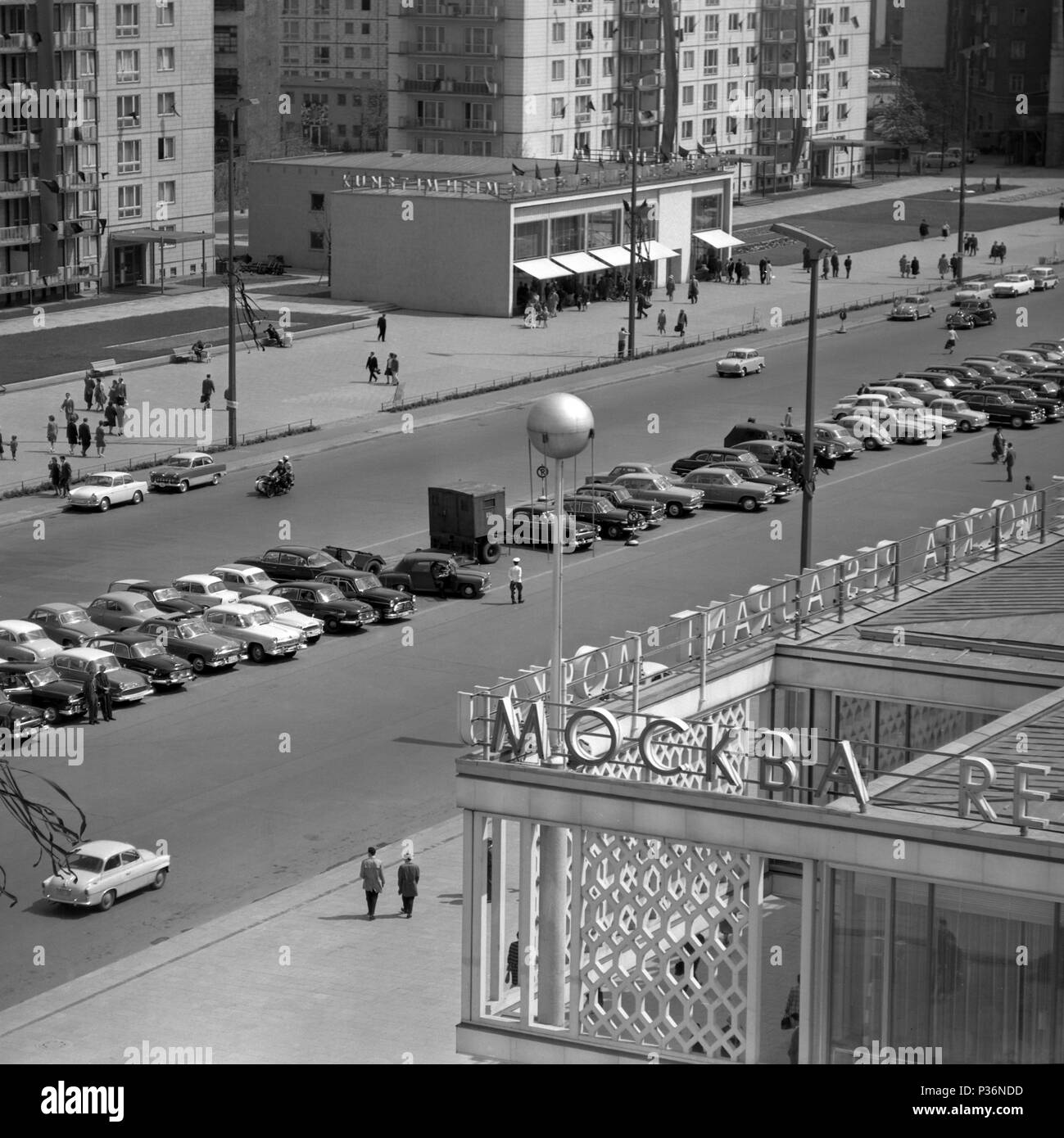 Gdr cars Black and White Stock Photos & Images - Alamy