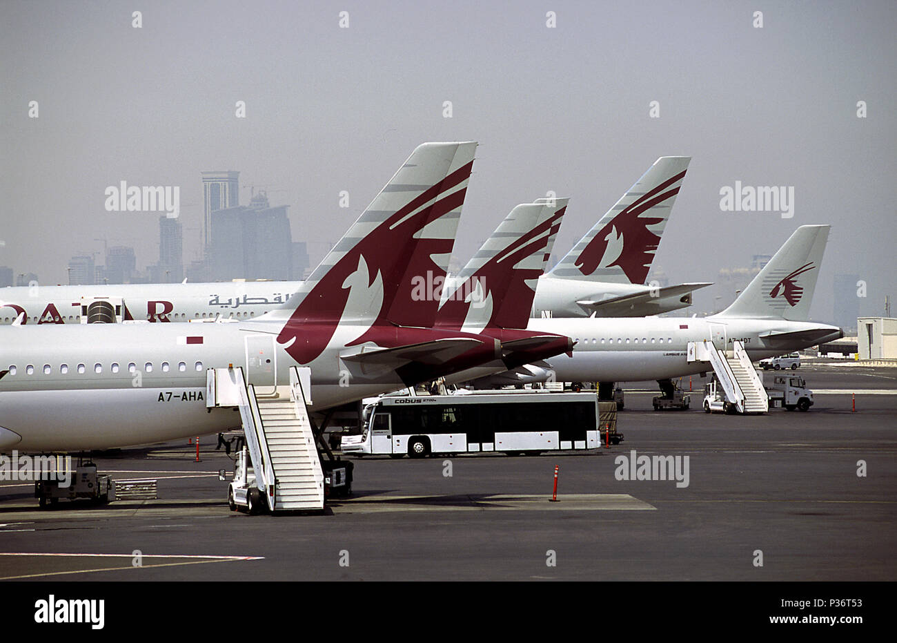 Qatar airways hi-res stock photography and images - Alamy