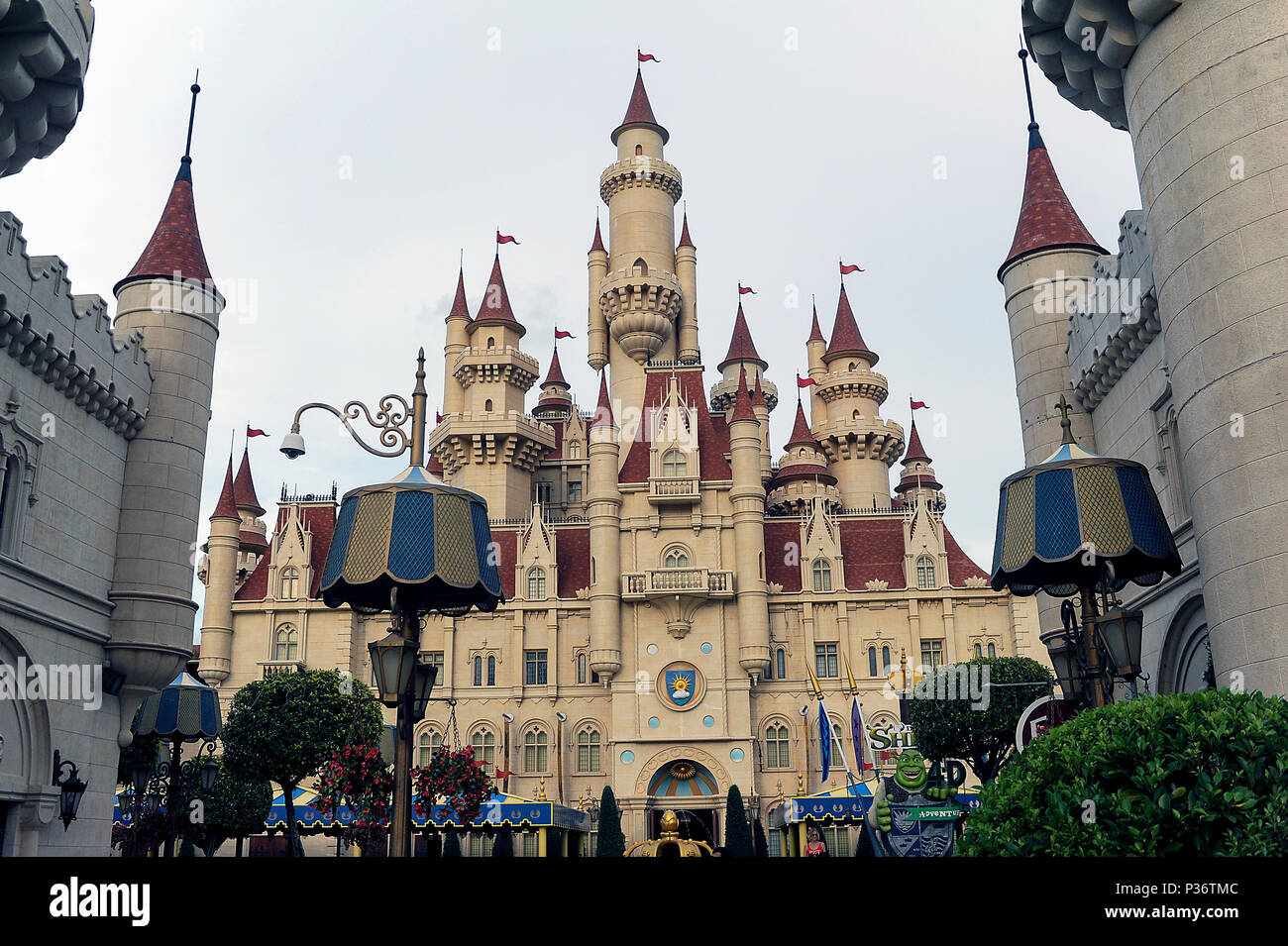 Singapore, Republic of Singapore, Maarten castle in Universal Studios ...