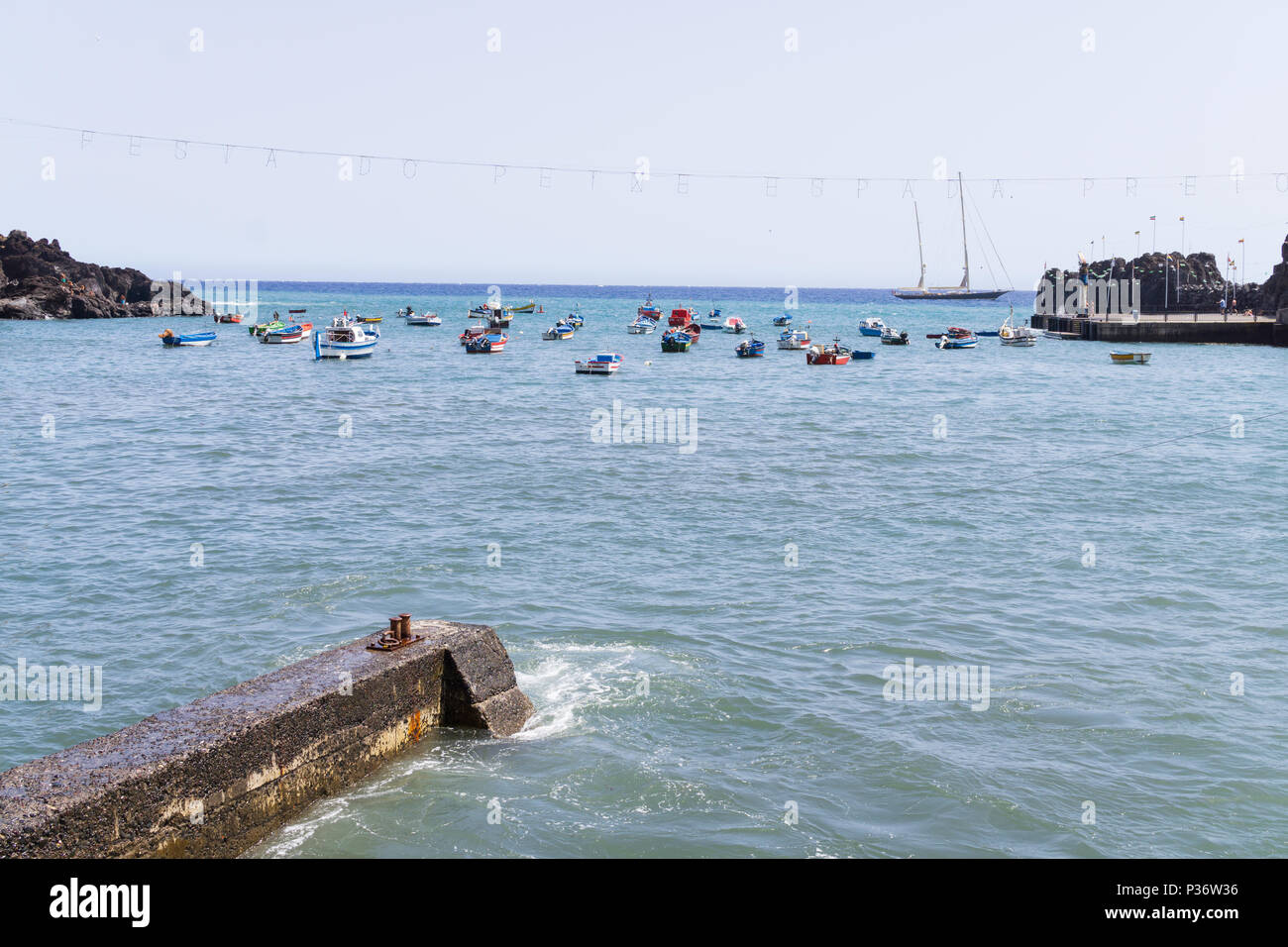 sea fishing boats dock port madeira Stock Photo - Alamy