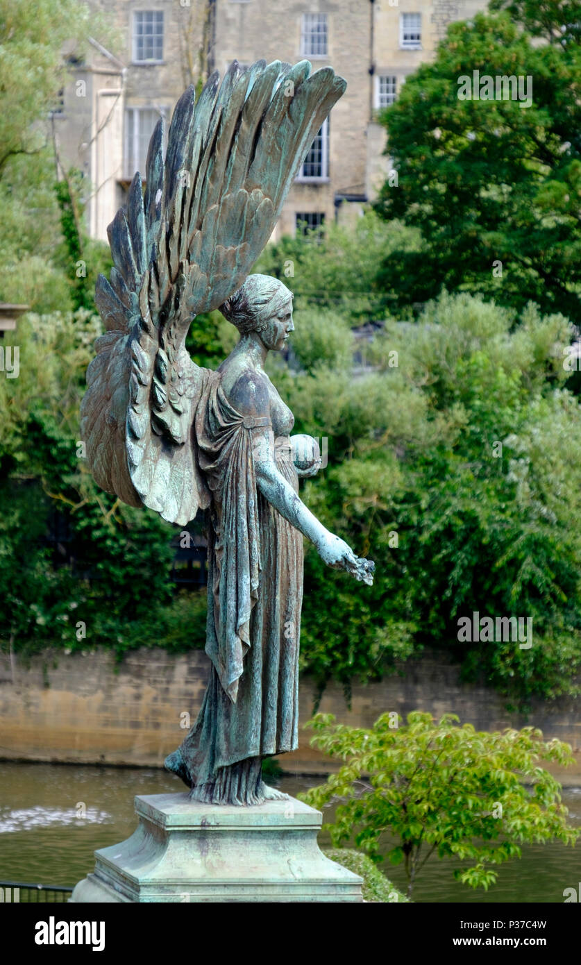 Statue parade gardens bath hi-res stock photography and images - Alamy