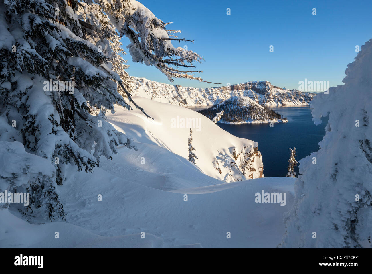 Crater lake national park winter hi-res stock photography and images ...