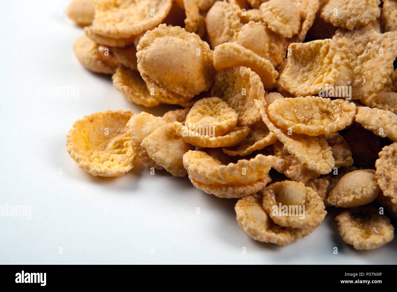 Caramel cornflakes hi-res stock photography and images - Alamy