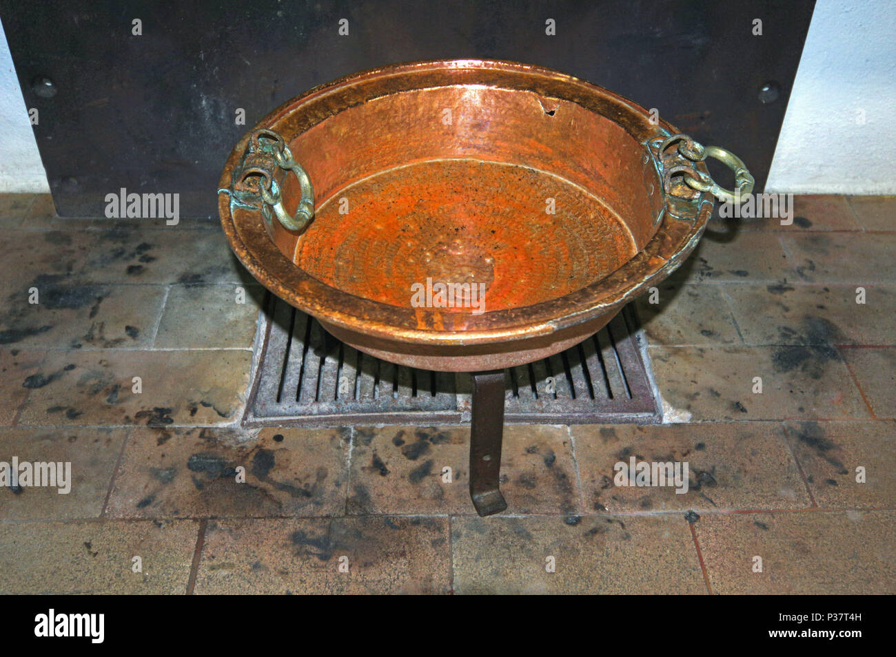 Brazier hi-res stock photography and images - Alamy