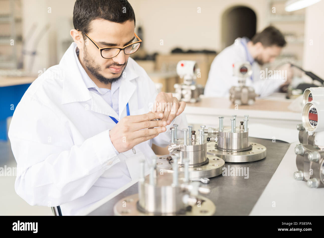 Assembling plant hi-res stock photography and images - Alamy