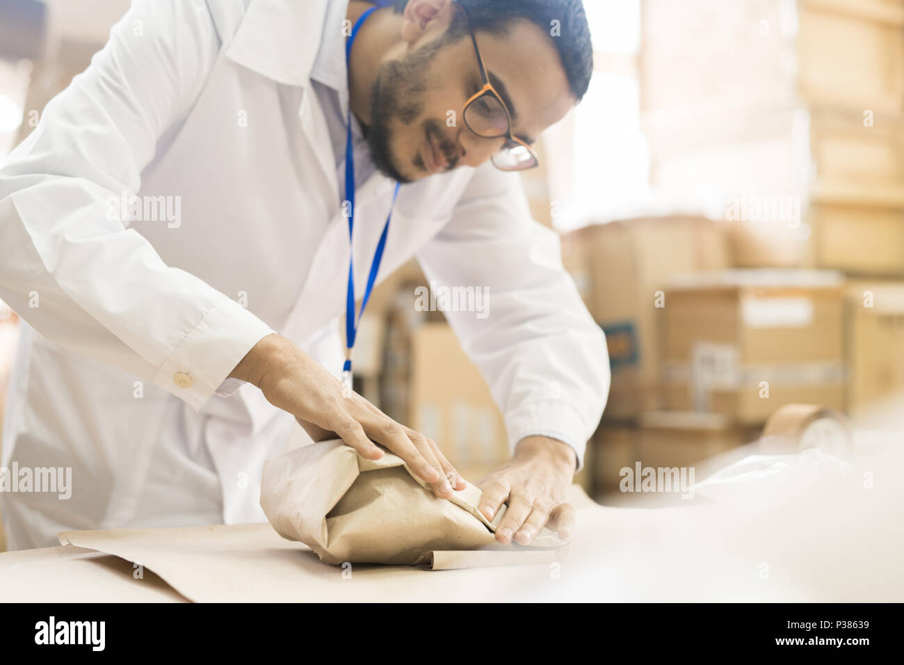 Packaging department hi-res stock photography and images - Alamy