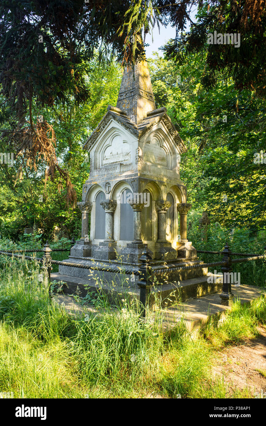 The memorial in Southampton Old Cemetery to the ships RMS Rhone and RMS ...