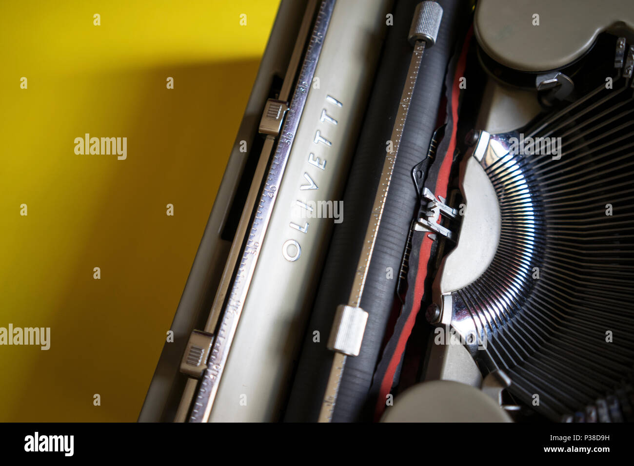 Typewriter analog hi-res stock photography and images - Alamy