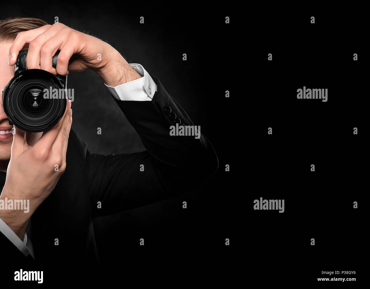 Photographer studio man hi-res stock photography and images - Alamy