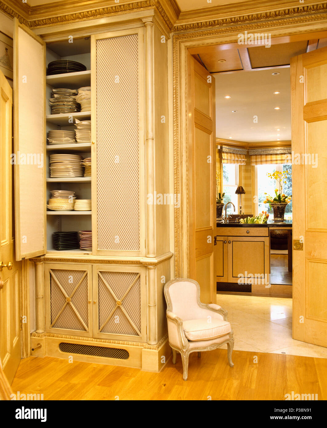 Open cupboard hi-res stock photography and images - Alamy
