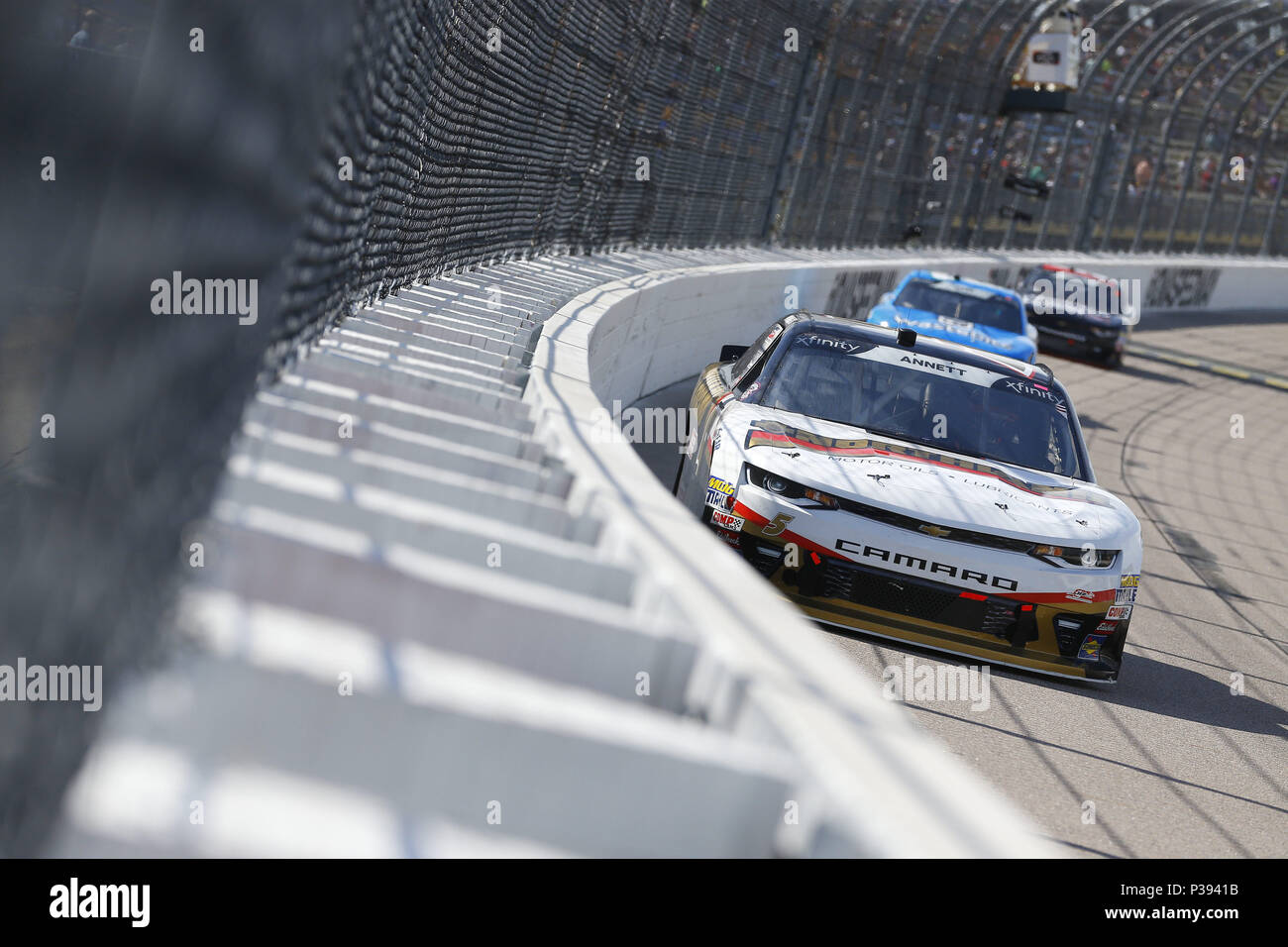 Newton, Iowa, USA. 17th June, 2018. Michael Annett (5) brings his race ...