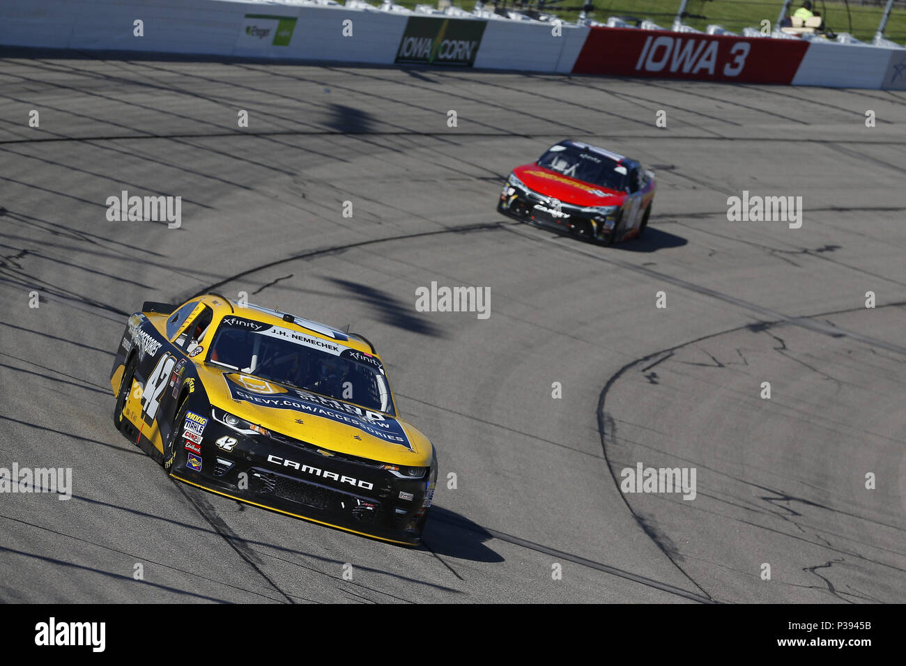 Newton, Iowa, USA. 17th June, 2018. John Hunter Nemechek (42) brings ...