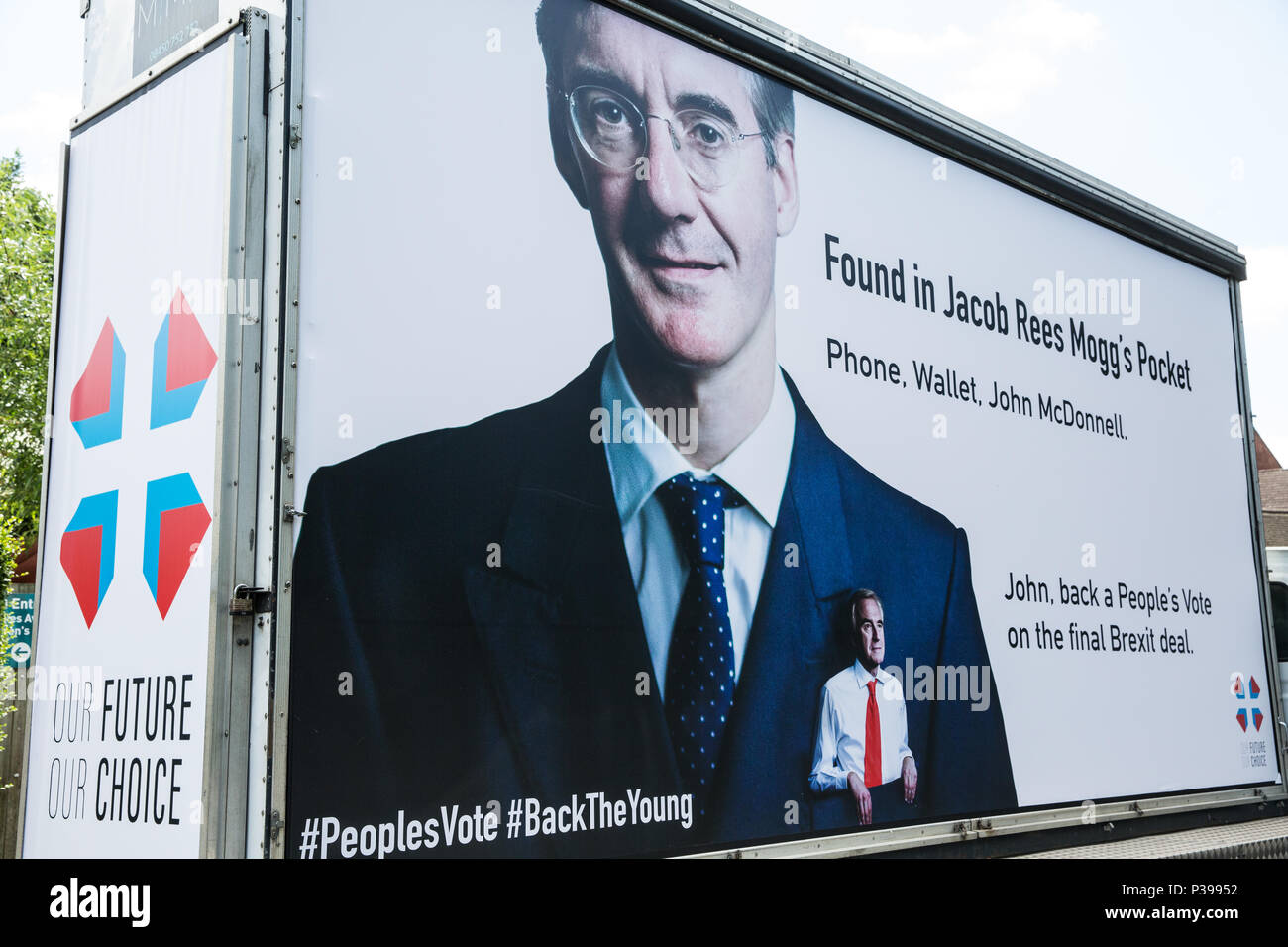 Brexit party advert hi-res stock photography and images - Alamy