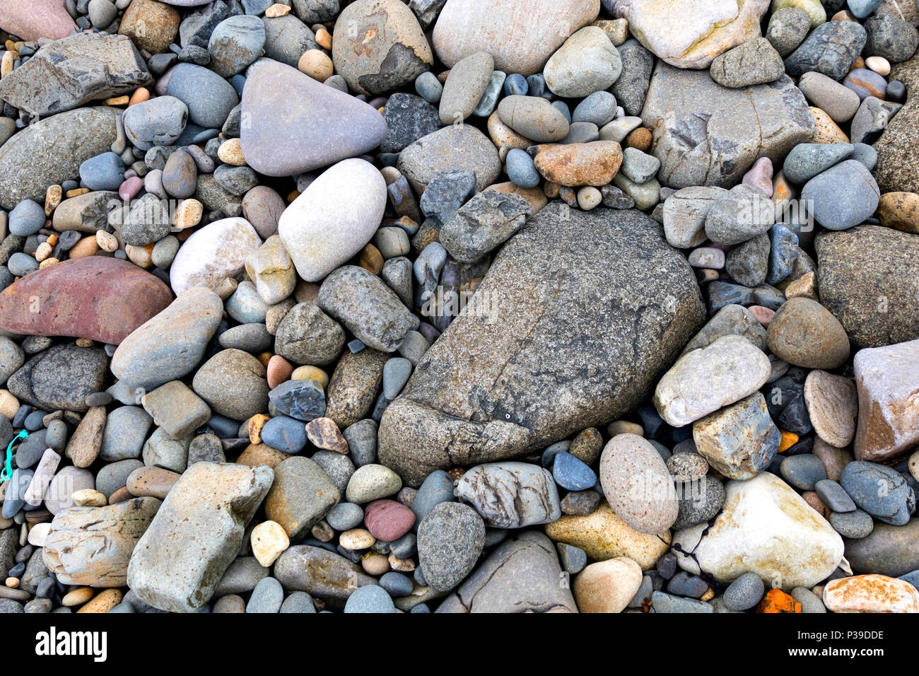 Coloured rock and small stones hi-res stock photography and images - Alamy