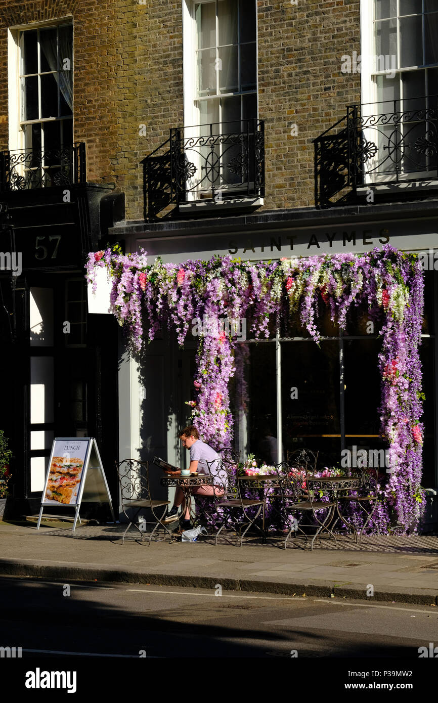 Pretty cafe on Connaught Street, Bayswater, W2, London, United Kingdom ...