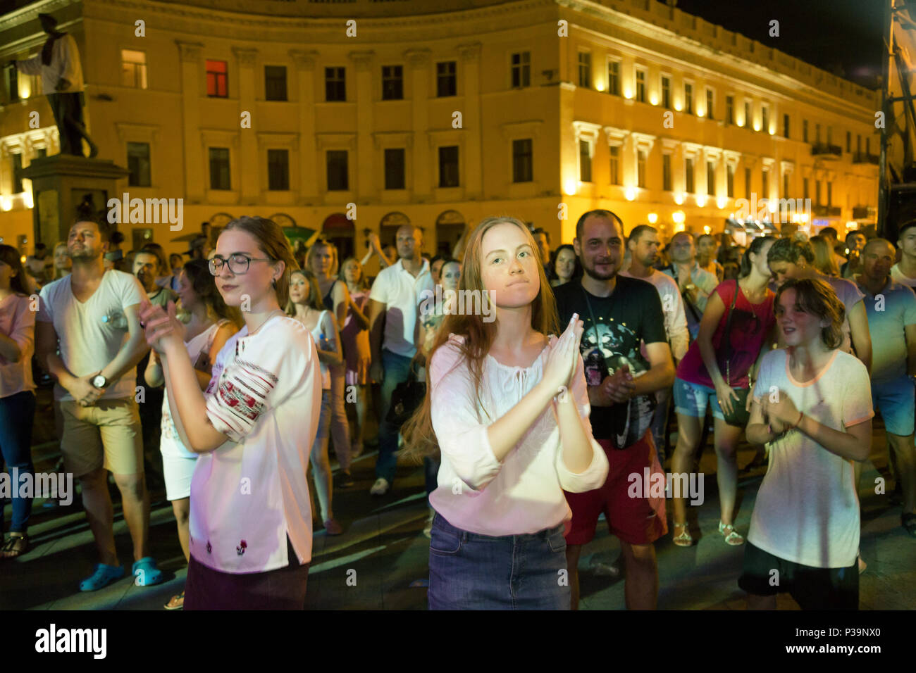 Old people at rock concert hi-res stock photography and images - Alamy