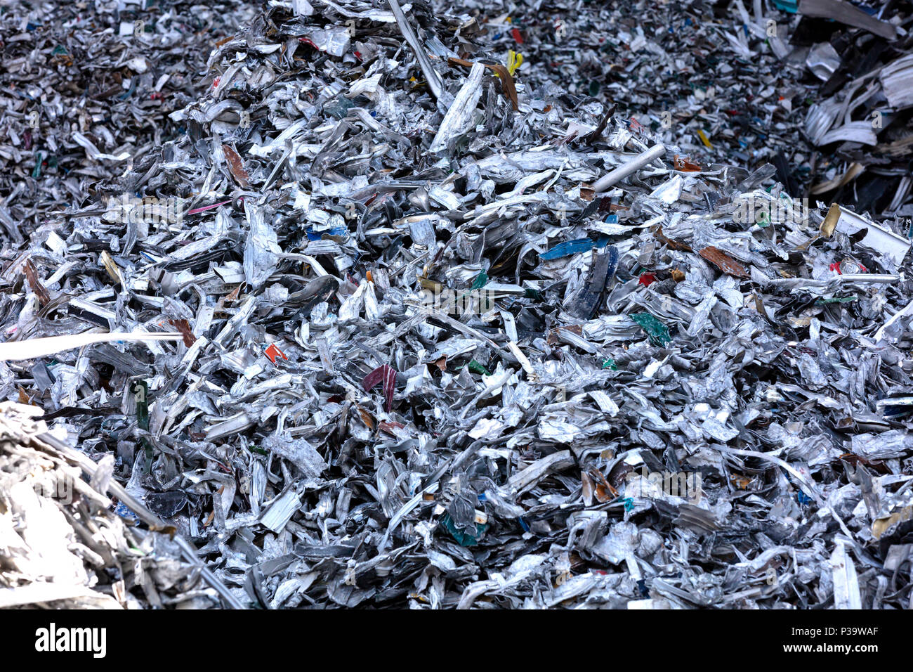 Recycling center aluminum hi-res stock photography and images - Alamy