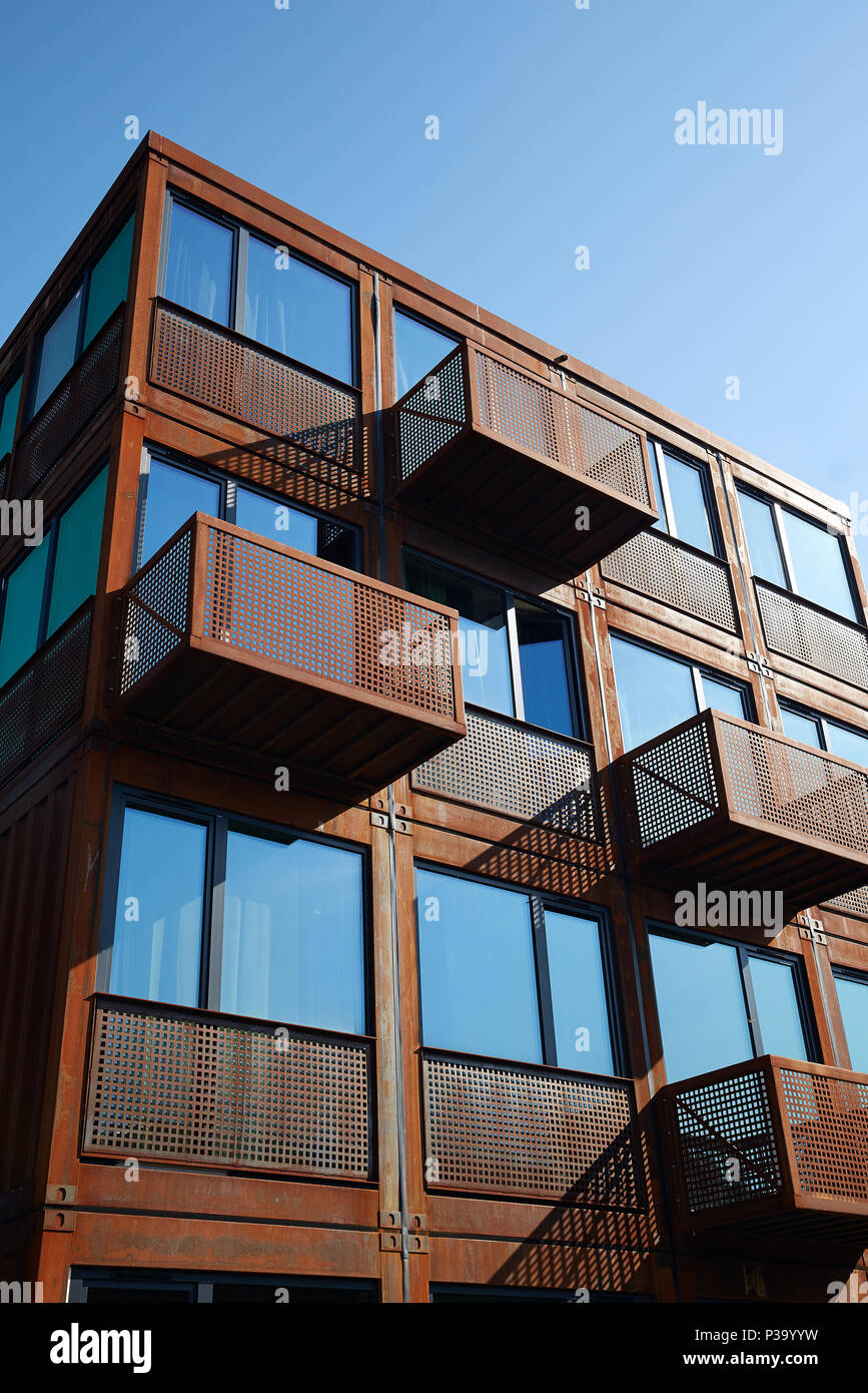 Containers hall hi-res stock photography and images - Alamy