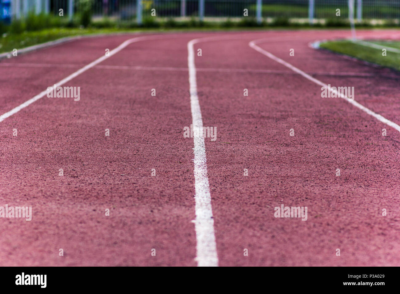 Empty running track grandstand hi-res stock photography and images - Alamy