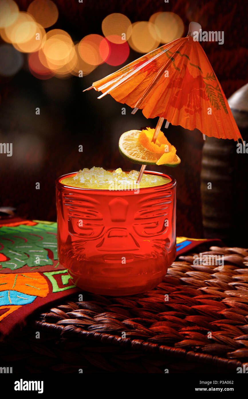 Tiki drink hi-res stock photography and images - Alamy