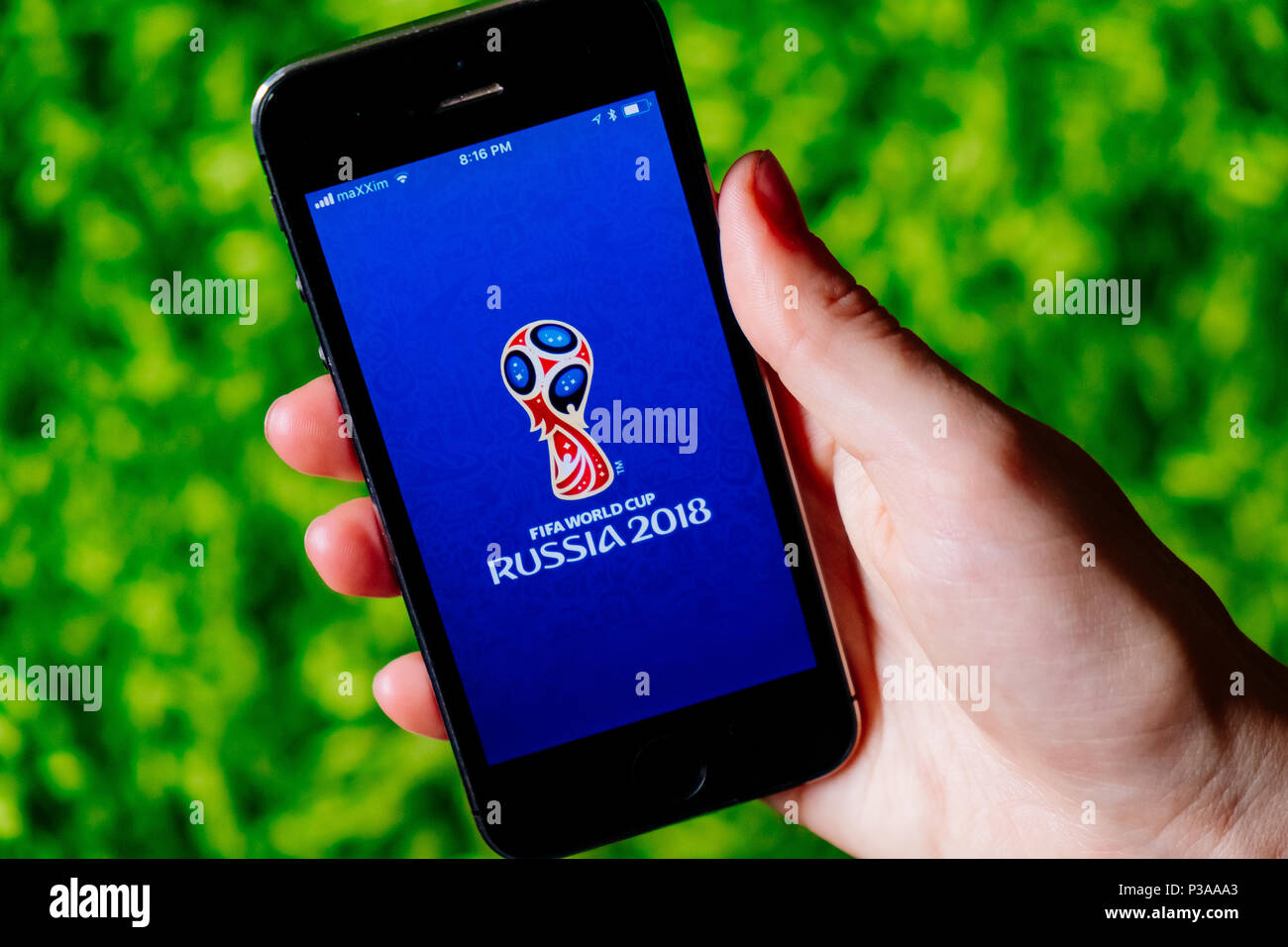 Football fans world cup phone hi-res stock photography and images - Alamy