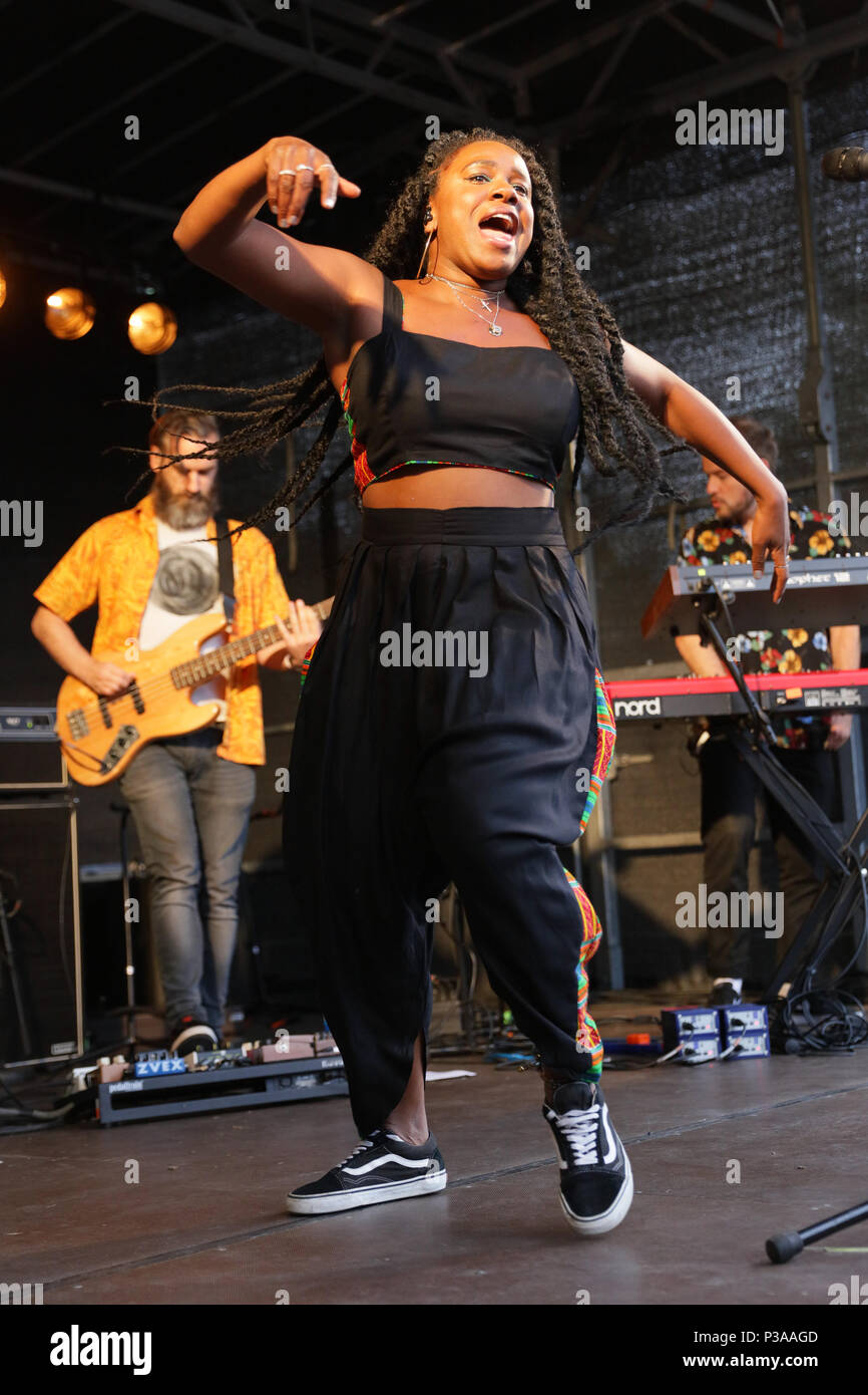Nao singer hi-res stock photography and images - Alamy