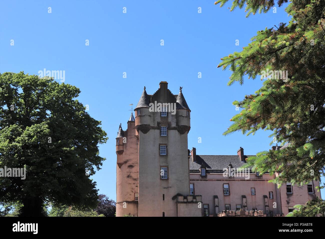 Rooftop of medieval Scottish castle,Fyvie, Aberdeenshire, Scotland ...