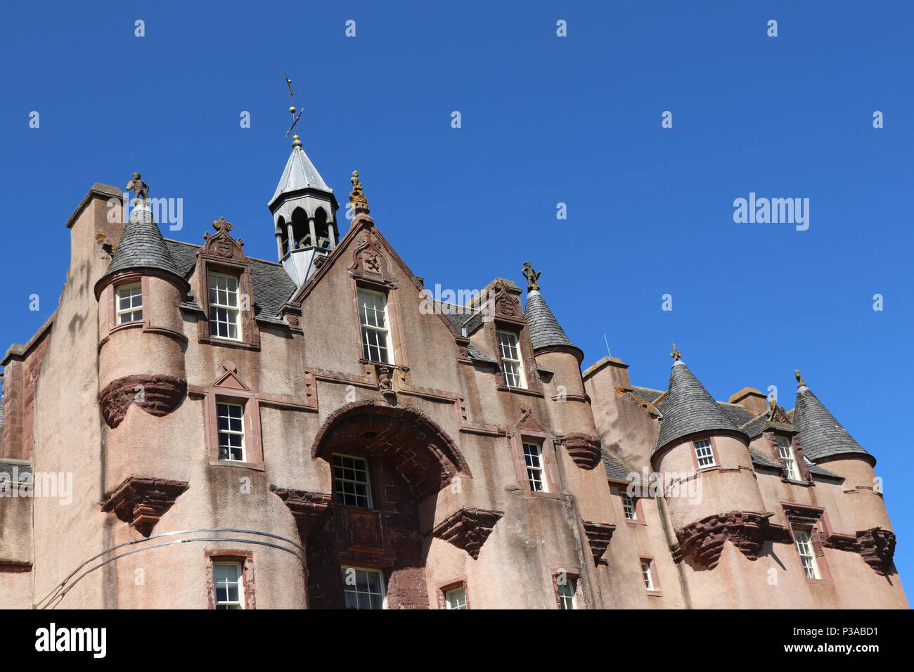 Rooftop of medieval Scottish castle,Fyvie, Aberdeenshire, Scotland ...