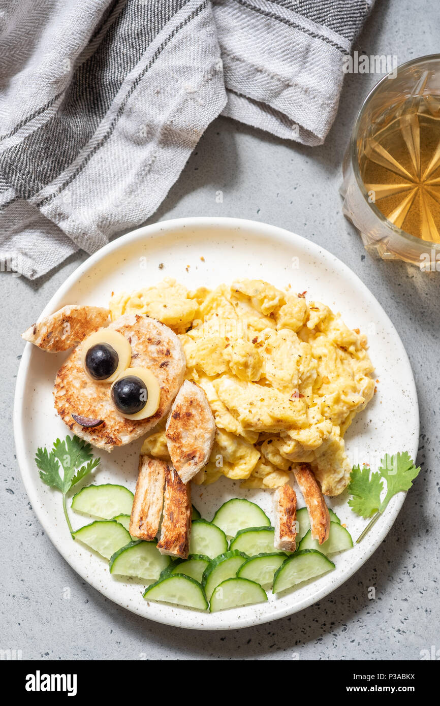 breakfast for kids - funny sheep scrambled eggs Stock Photo - Alamy