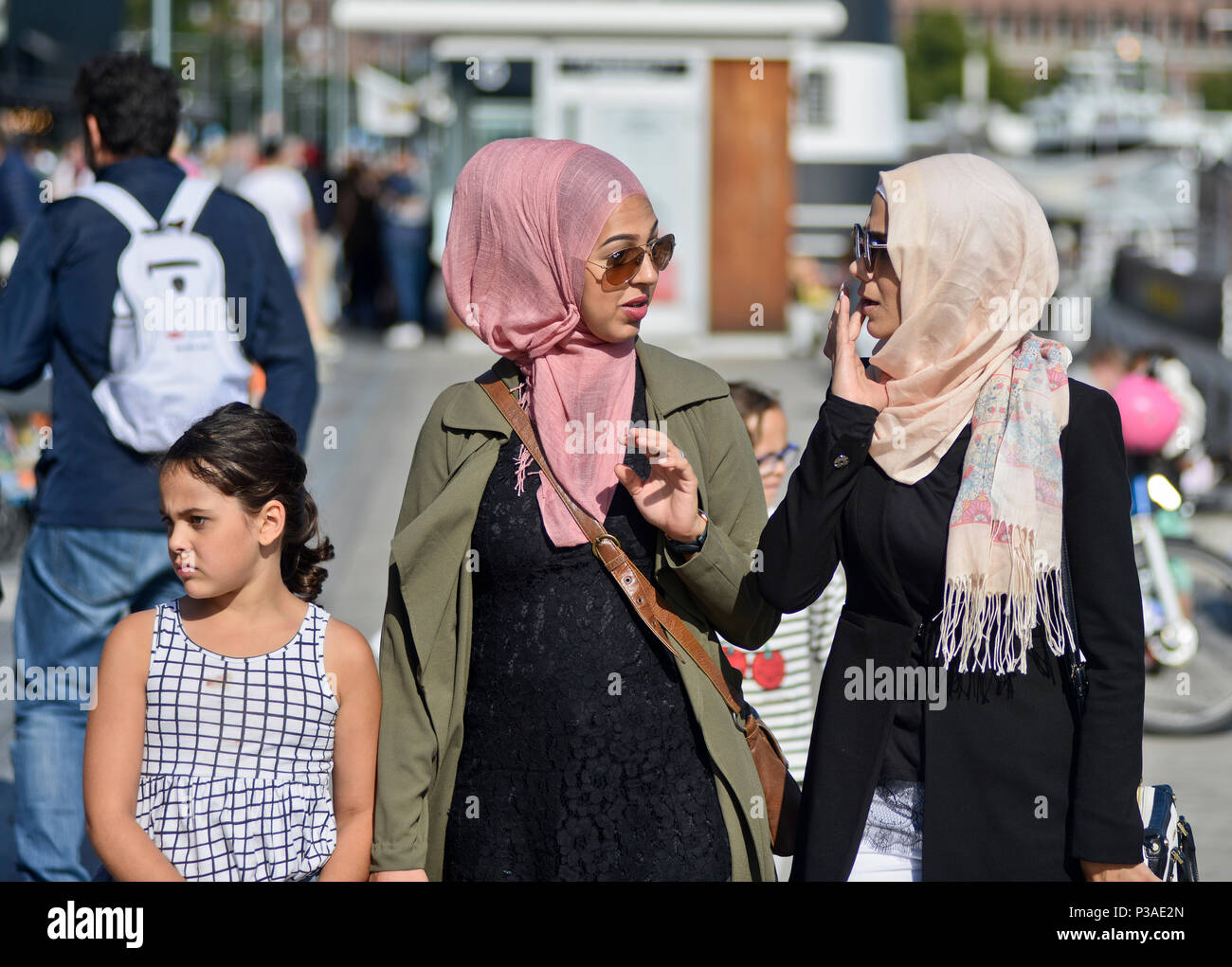 Muslim women in Aker Brygge district, Oslo, Norway Stock Photo - Alamy