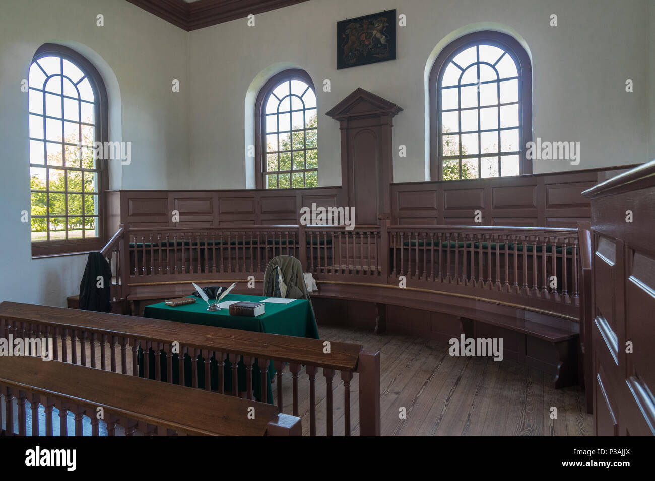 Colonial Williamsburg courthouse Stock Photo - Alamy