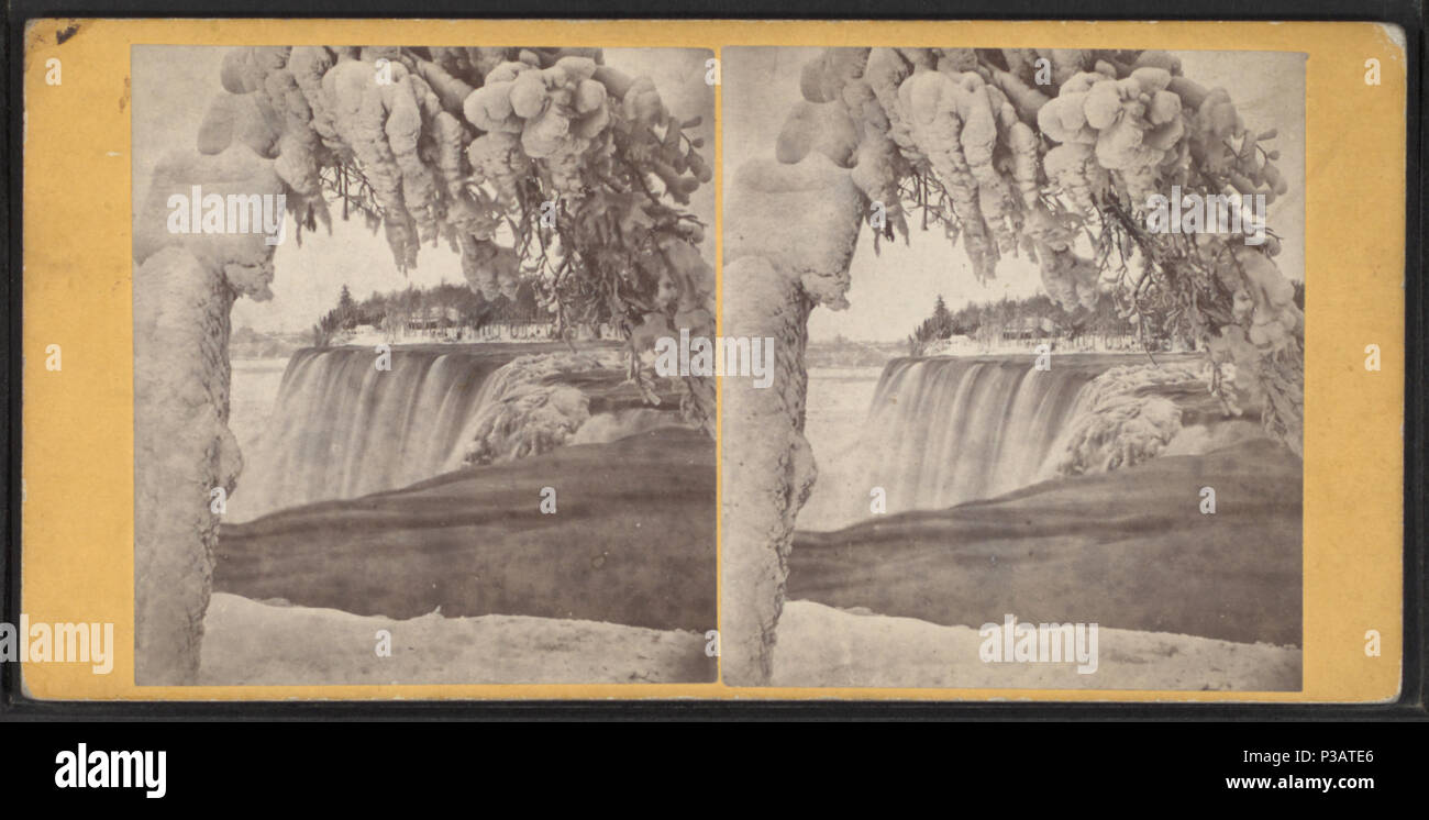 American falls thorugh ice arch hi-res stock photography and images - Alamy