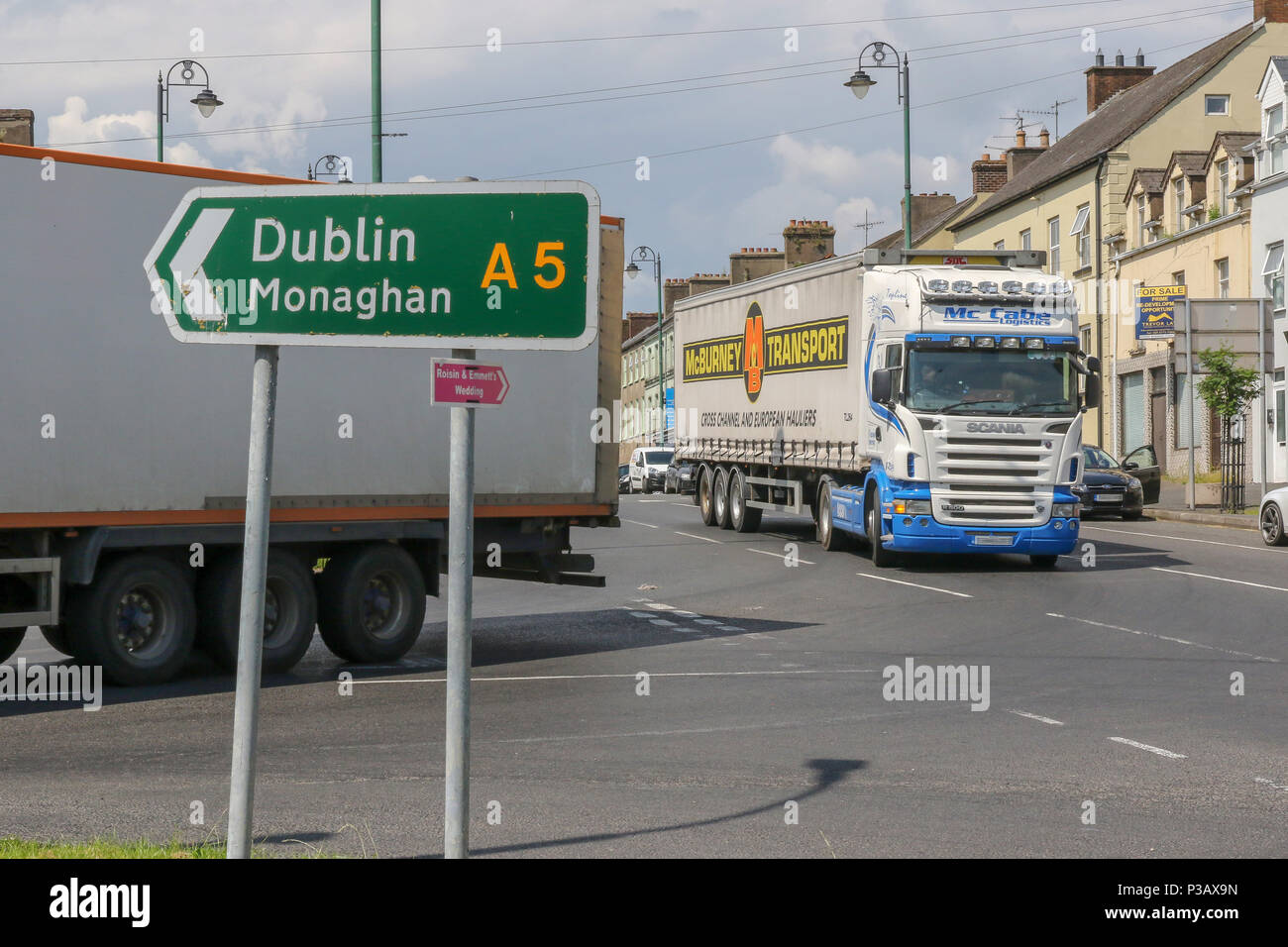 Lorry Irish Border High Resolution Stock Photography and Images - Alamy