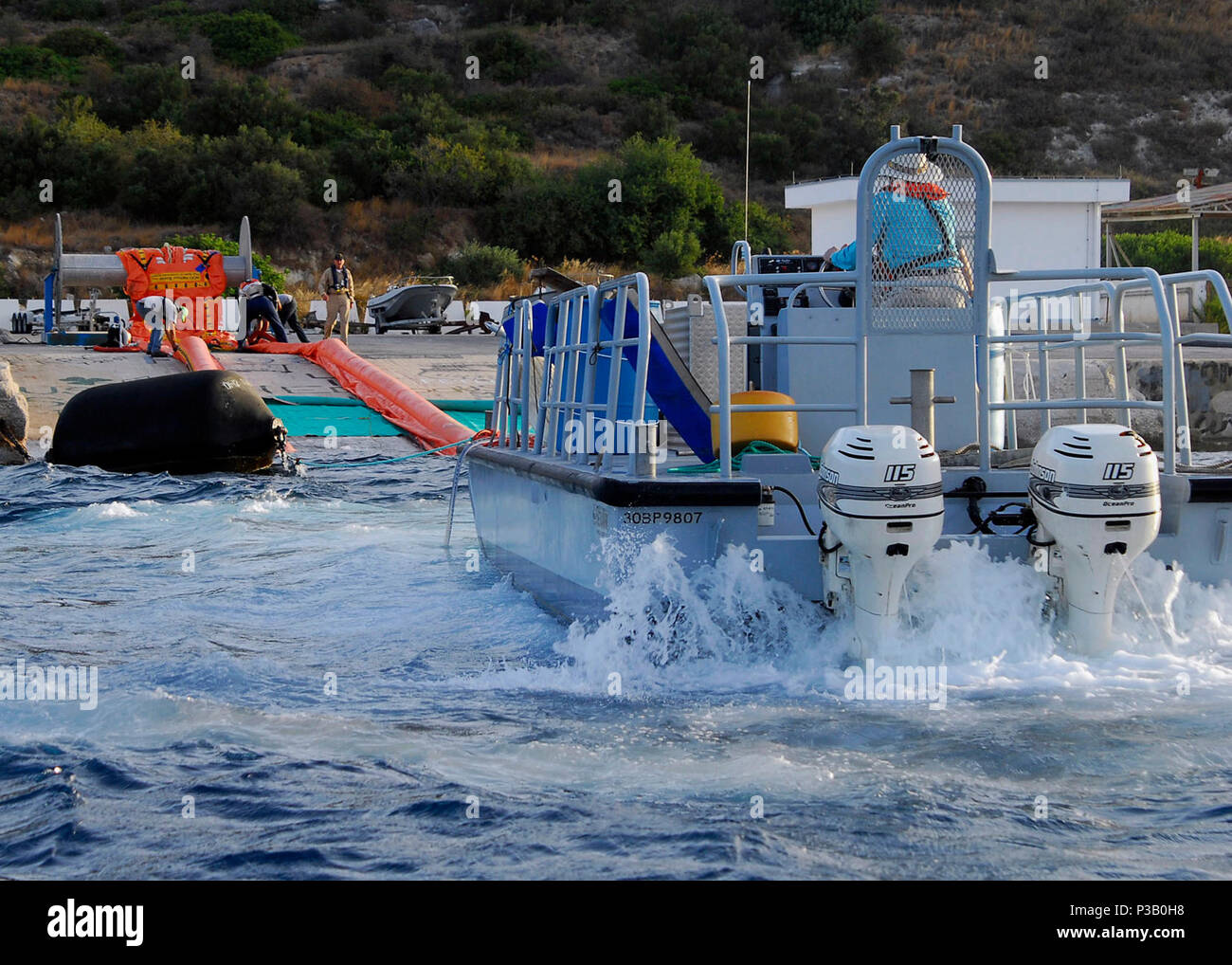 High speed oil containment system hi-res stock photography and images ...