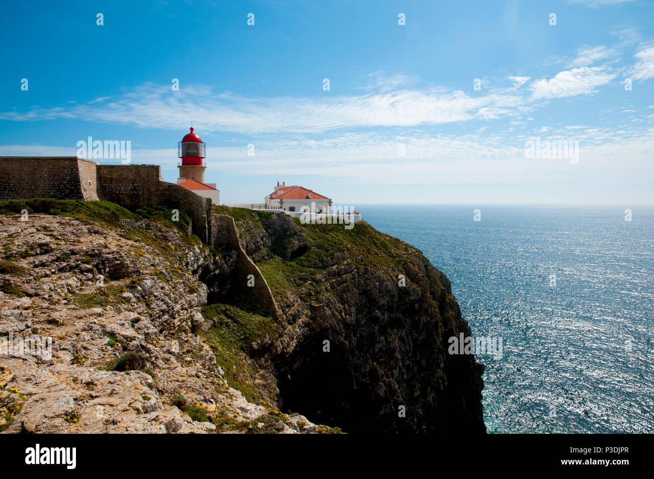 Lighthouse at cape st vincent sagres hi-res stock photography and ...