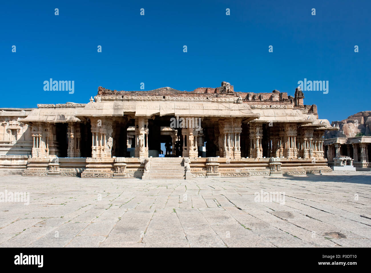 Vijaya vittala temple in hampi hi-res stock photography and images - Alamy