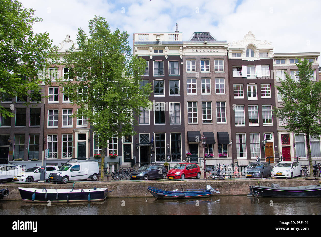 De 9 straatjes amsterdam hi-res stock photography and images - Alamy
