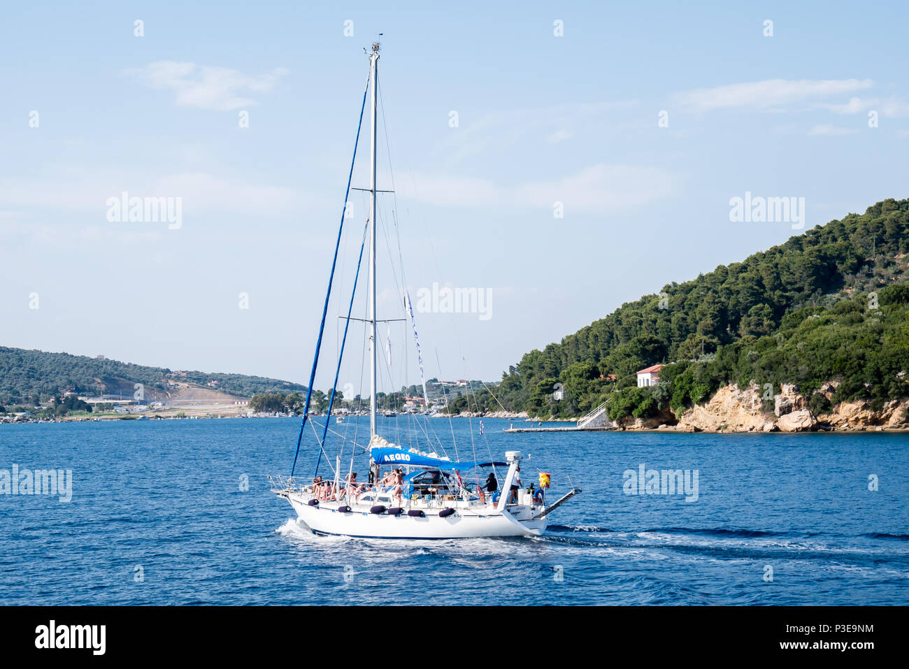 Yacht sailing in the greek islands Stock Photo - Alamy