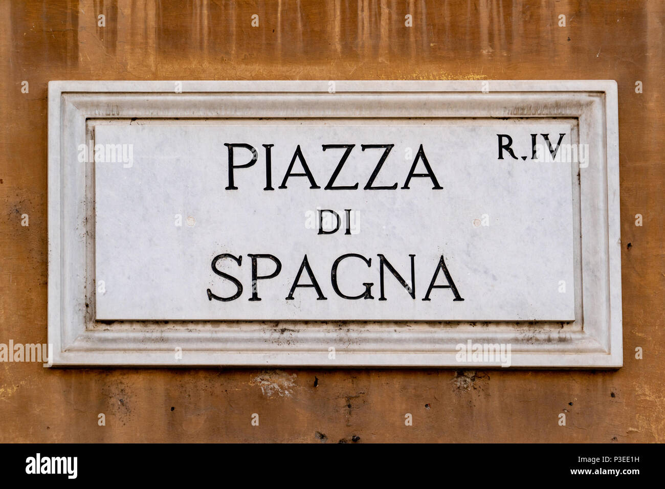 Piazza di spagna sign hi-res stock photography and images - Alamy