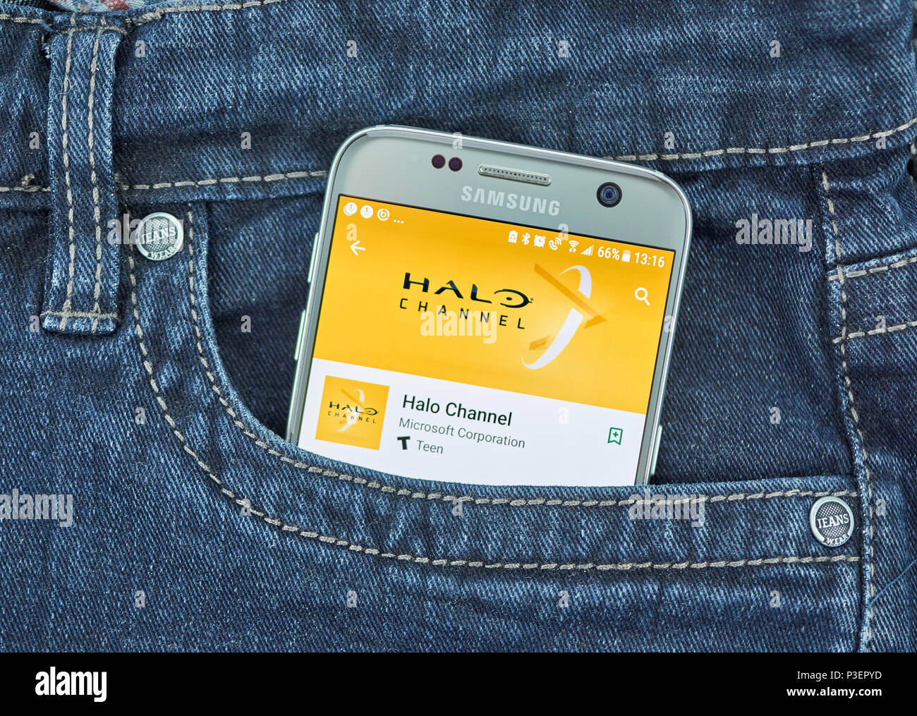 Interactive digital universe hi-res stock photography and images - Alamy