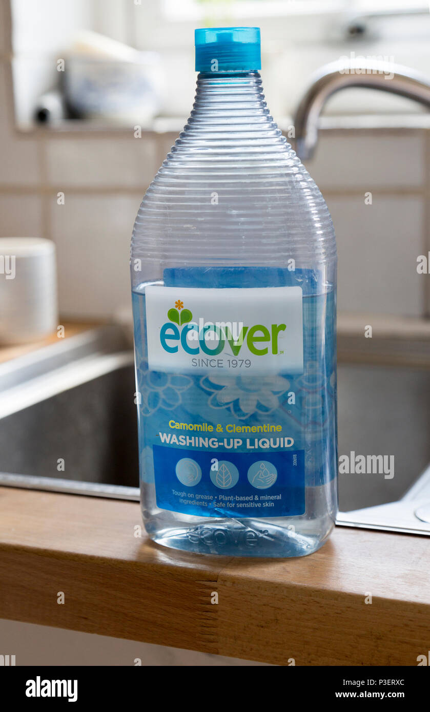 Sink containers hi-res stock photography and images - Alamy