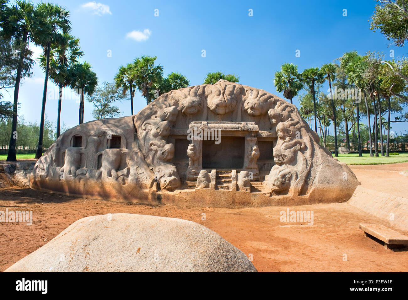 Tiger india temple hi-res stock photography and images - Alamy