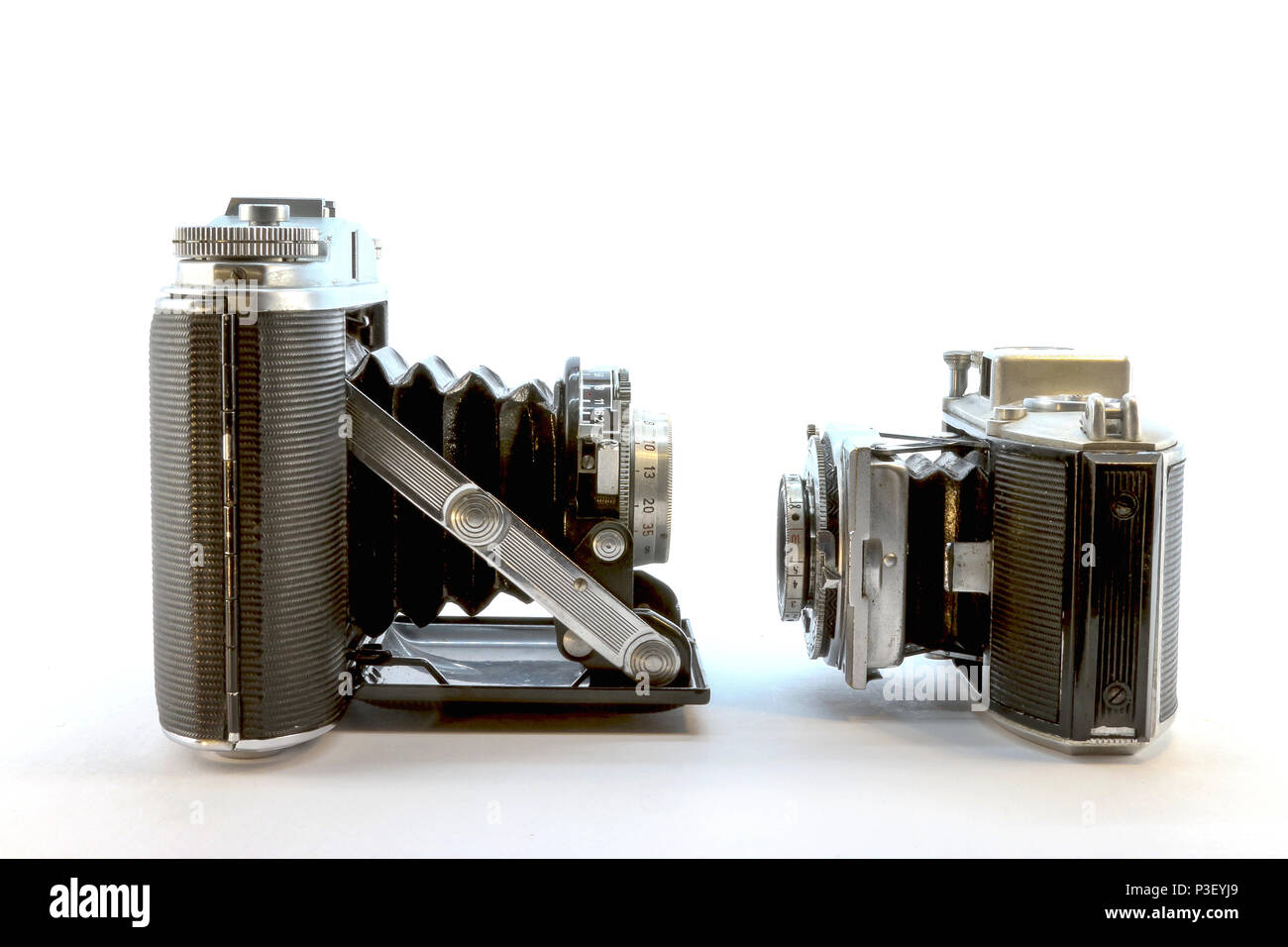 Two early Agfa Cameras - Karat 3.5 c1938 with a 5cm f/3.5 Solinar lens ...