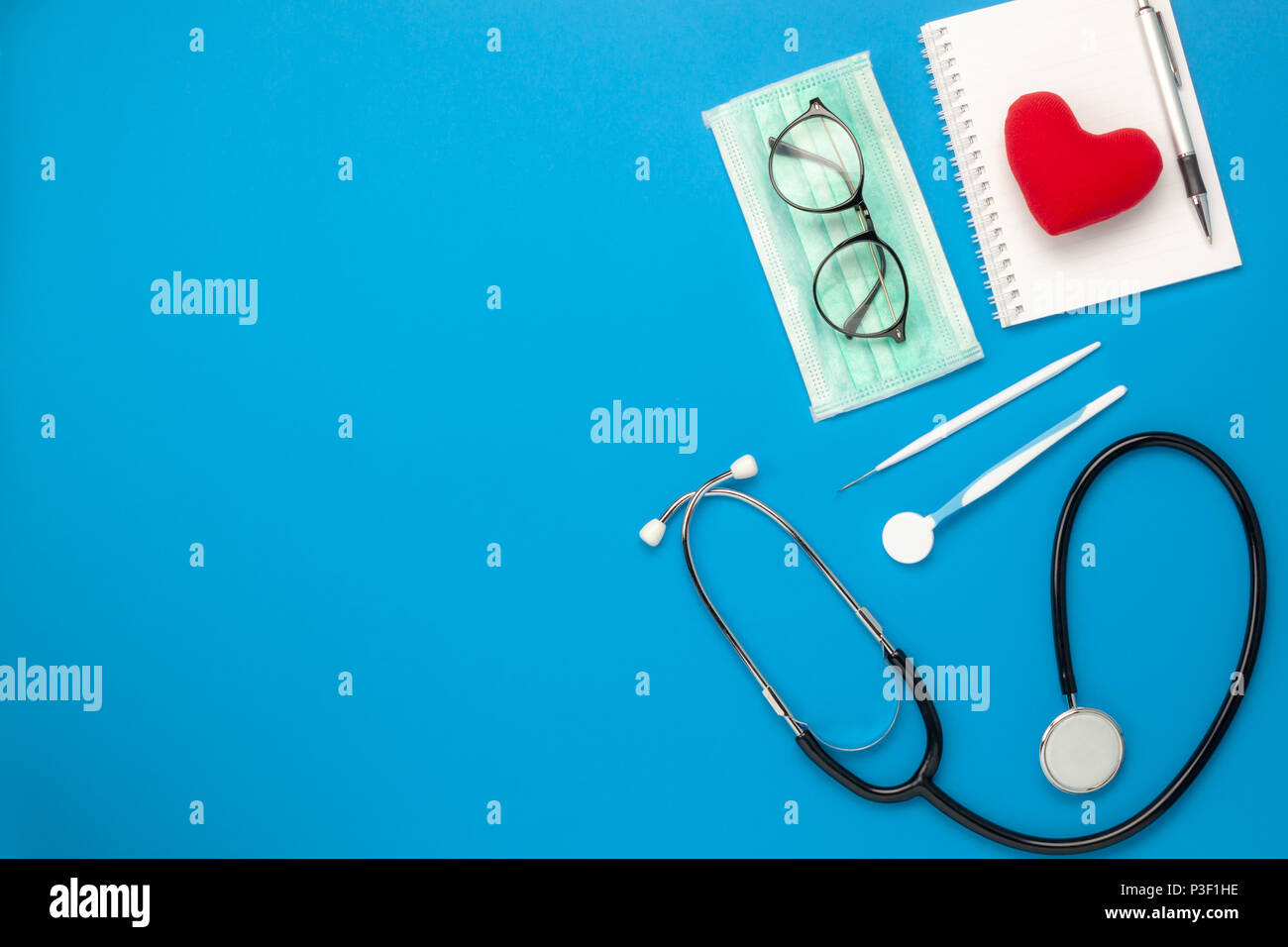 Surgical tools aerial hi-res stock photography and images - Alamy