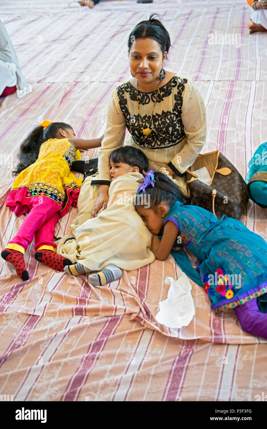 Inside A Hindu Mandir High Resolution Stock Photography and Images - Alamy