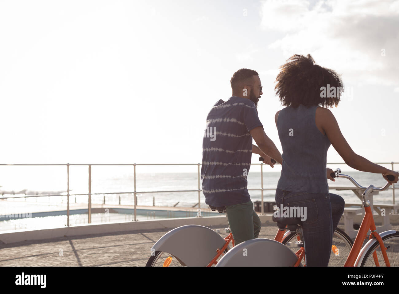 Couple cycle hi-res stock photography and images - Alamy