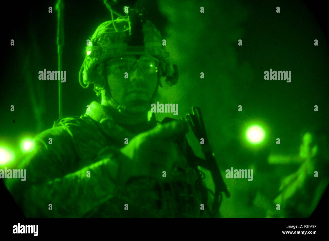 U.S. Army 1st Lt. Erik Anderson, platoon leader, Mortar Platoon "Steel ...