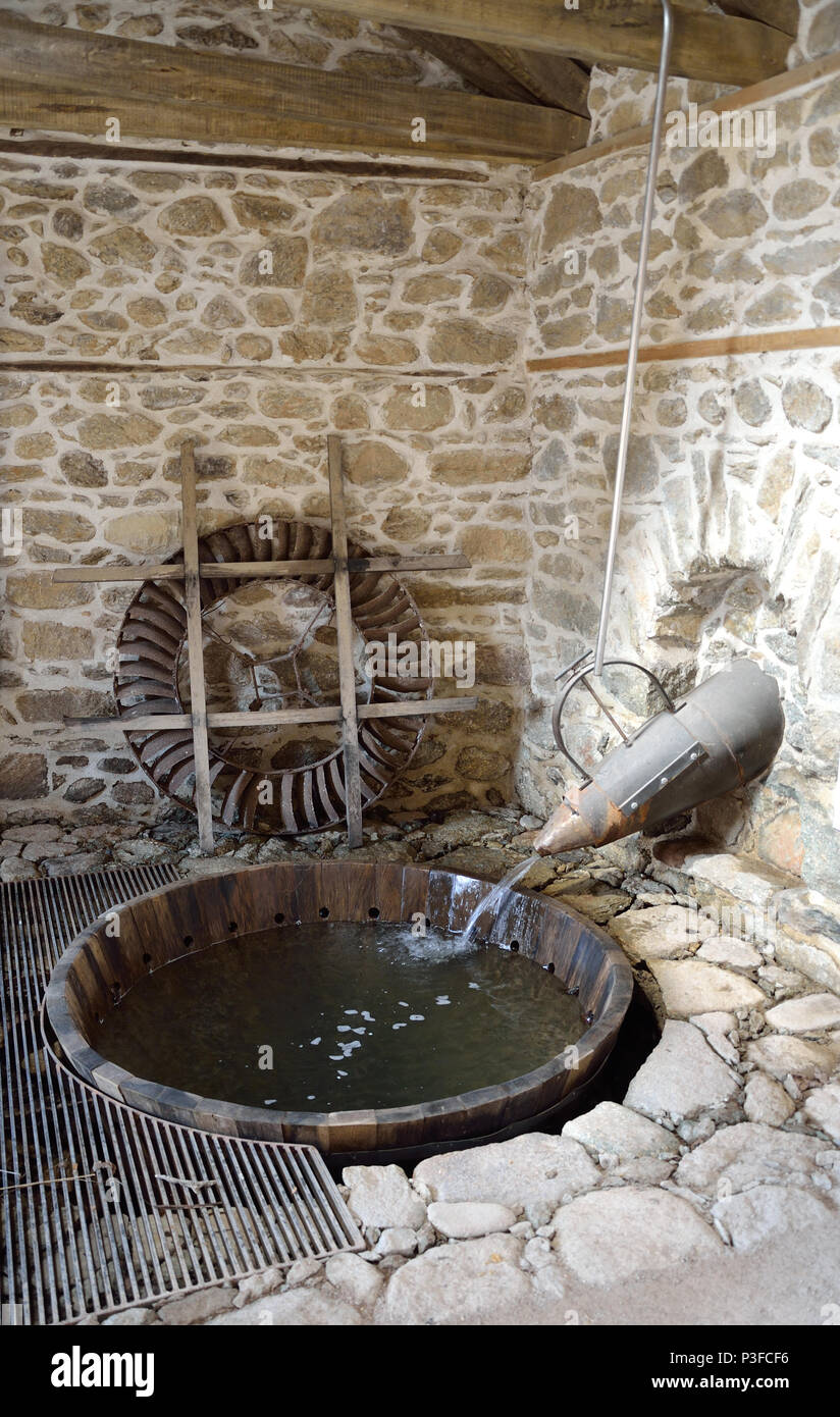 Tub mill hi-res stock photography and images - Alamy